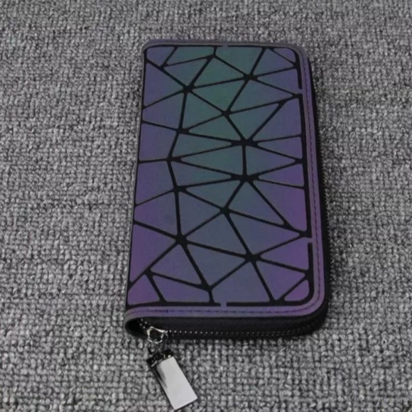 Ankarasbest | Bags | Brand New Luminous Wallet Hologram Geometric Purse ...